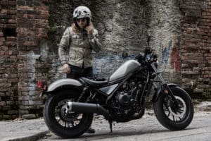 Starter: 12 Best Beginner Motorcycles to Buy as Your First Bike | Improb